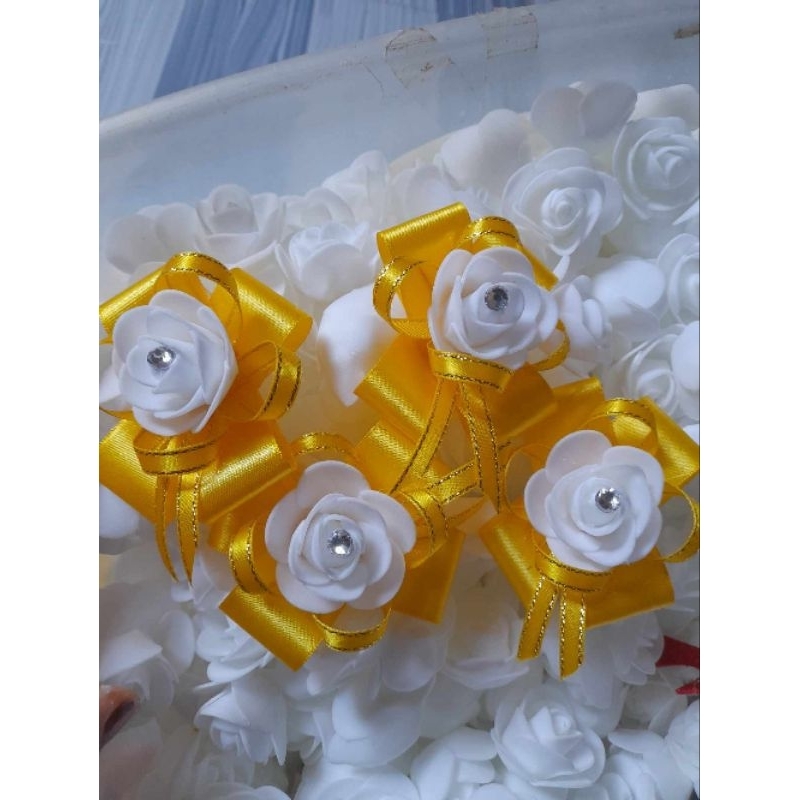 Chest Corsage w/pin for graduation & wedding/ yellowgold | Shopee ...