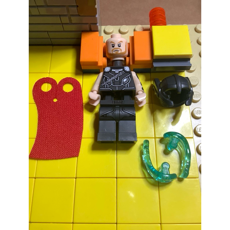 LEGO Minifigures - Thor, Narrow Cape, Helmet (Thor: Ragnarok) | Shopee ...