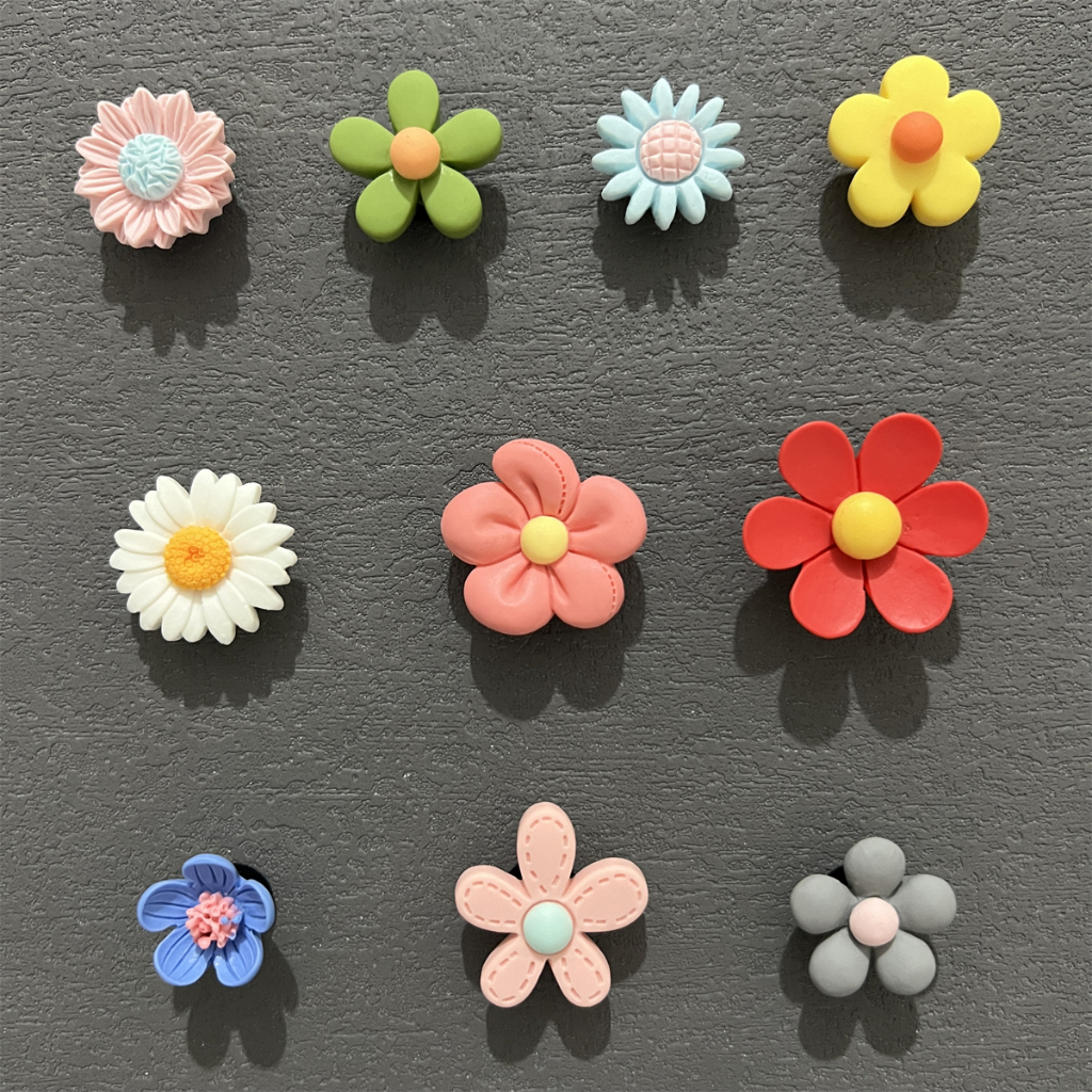 Various flower design little daisy jibbitz for crocs big Red flower ...