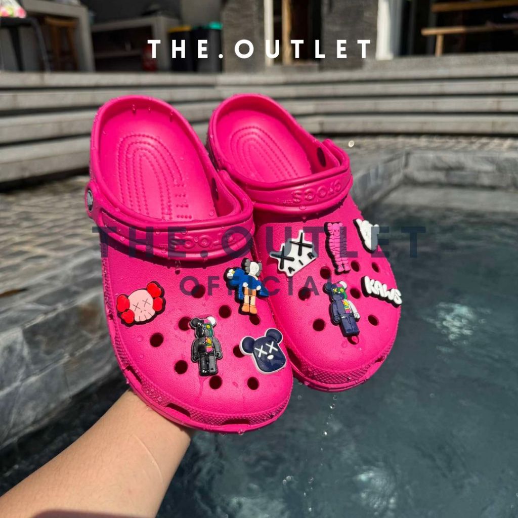 THE.OUTLET CROCS JIBBITZ KAWS SET 9PCS CHARM ACCESSORIES (CROCS NOT ...