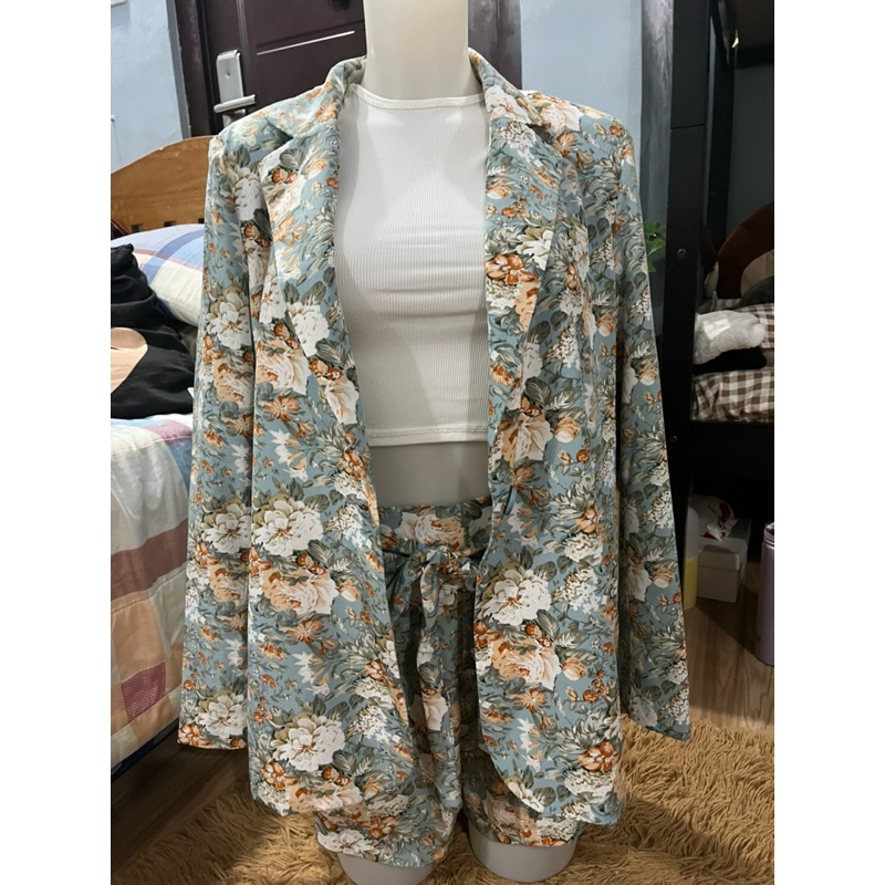 Preloved coords short and blazer | Shopee Philippines
