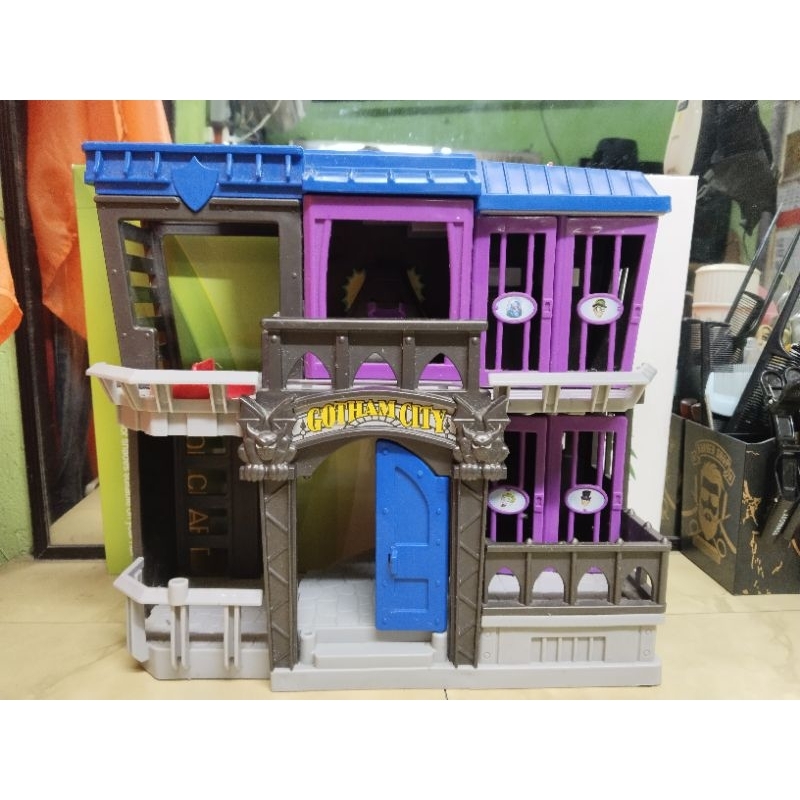 Fisher Price Imaginext DC Super Friends BATMAN GOTHAM CITY Jail Playset ...