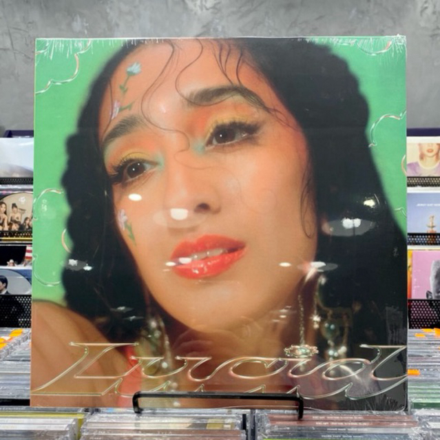 RAVEENA Lucid Coke Bottle Vinyl | Shopee Philippines