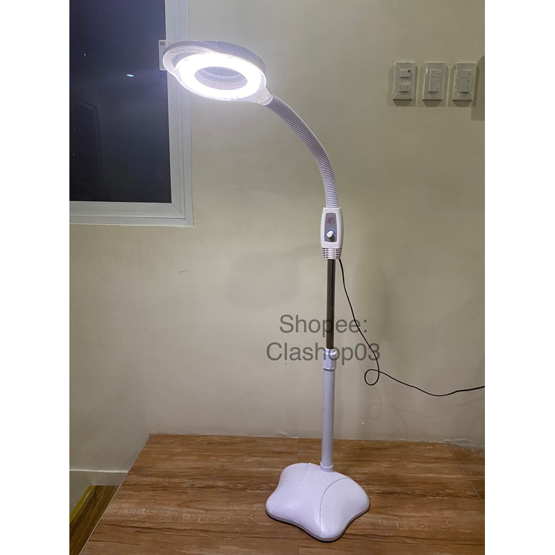 Adjustable and Bright Magnifying Lamp Spa and Facial Care | Shopee ...