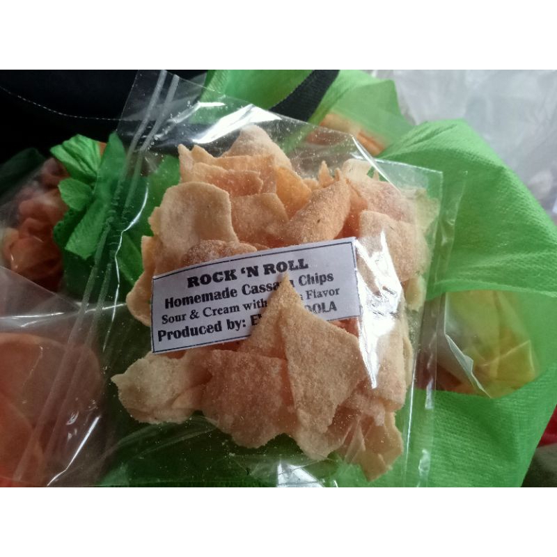 Rock 'n roll (Cassava Chips) Sour and cream with onion flavor Bulilit ...