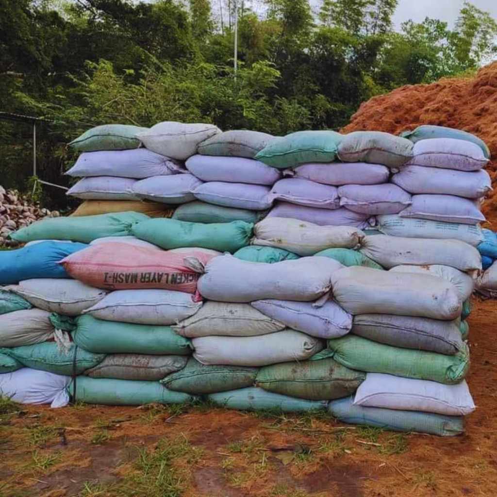 1 sack pinong cocopeat 20-25 kilos per sack for plants | Shopee Philippines