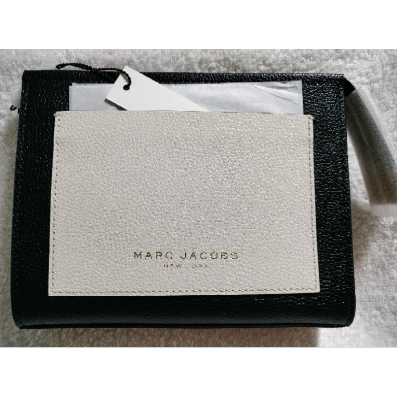 MARC JACOBS SMALL POUCH | Shopee Philippines