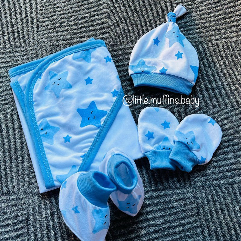 little muffins 6 in 1 Newborn Receiving Set (Blanket, Bonnet, Mittens ...