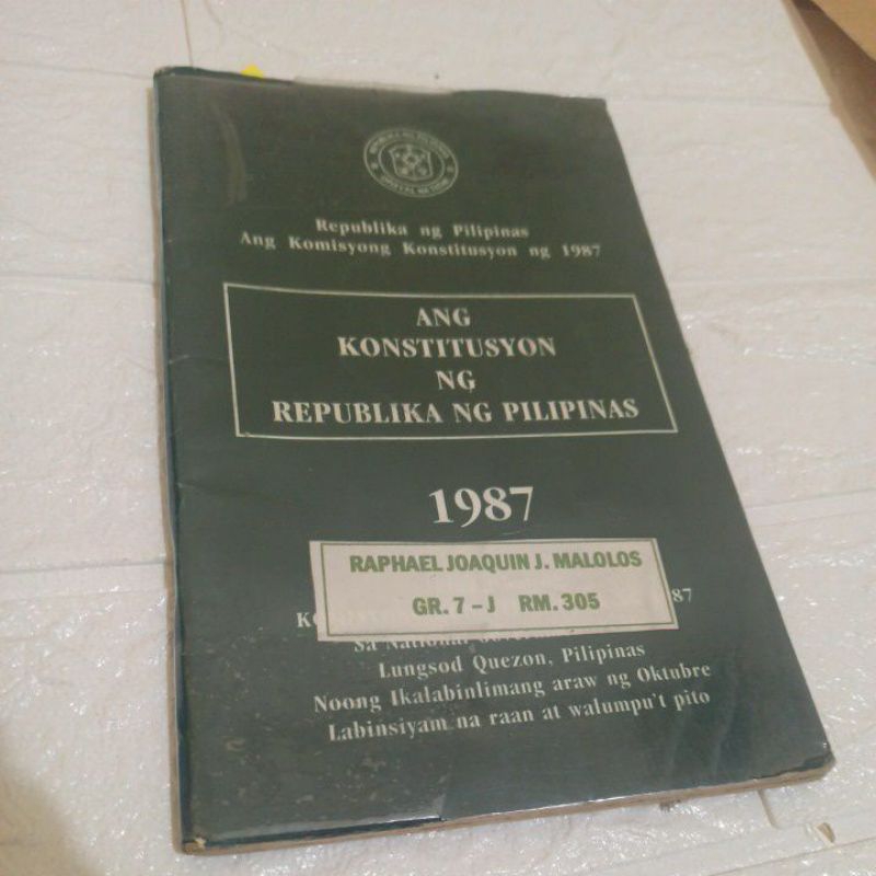 ang konstitusyon ng republika ng pilipinas 1987 | Shopee Philippines
