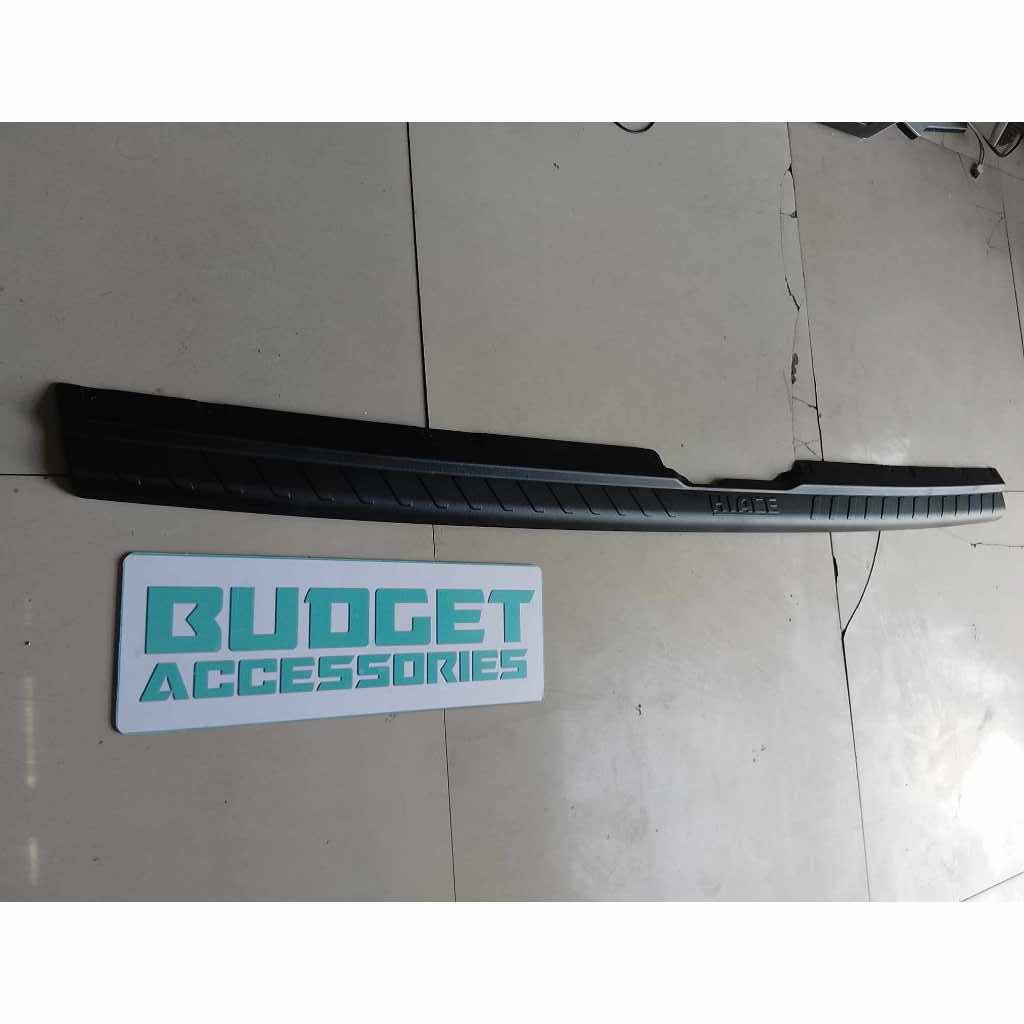Toyota Hiace GL Grandia 2014 to 2018 Rear Stepsill Bumper Guard Black ...