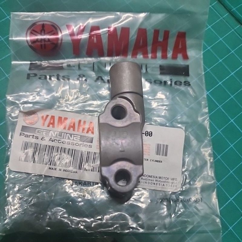 GENUINE YAMAHA SIDE MIRROR HOLDER (RIGHT) MIO GEAR GRAVIS FAZZIO ...