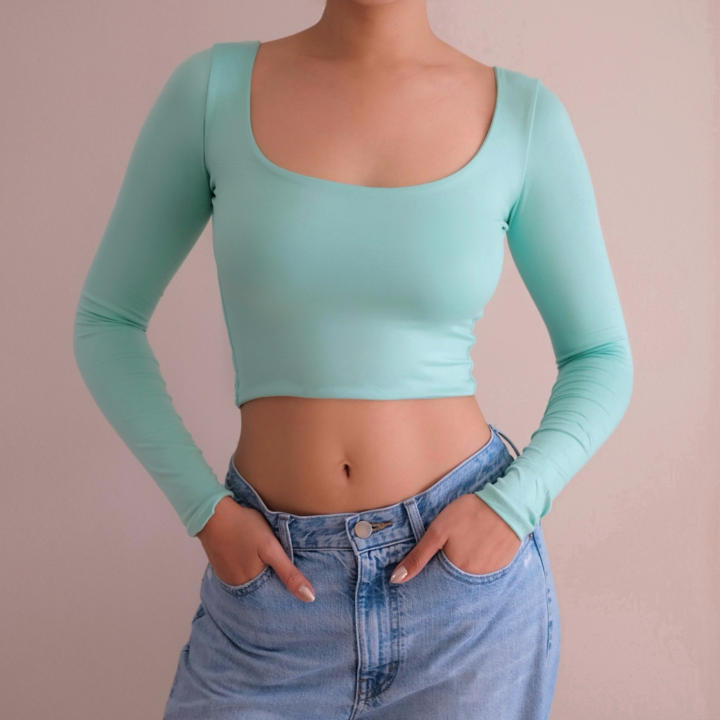 Mera Alessandra Long Sleeve Crop Top Slim-fitting Rounded Neck ...