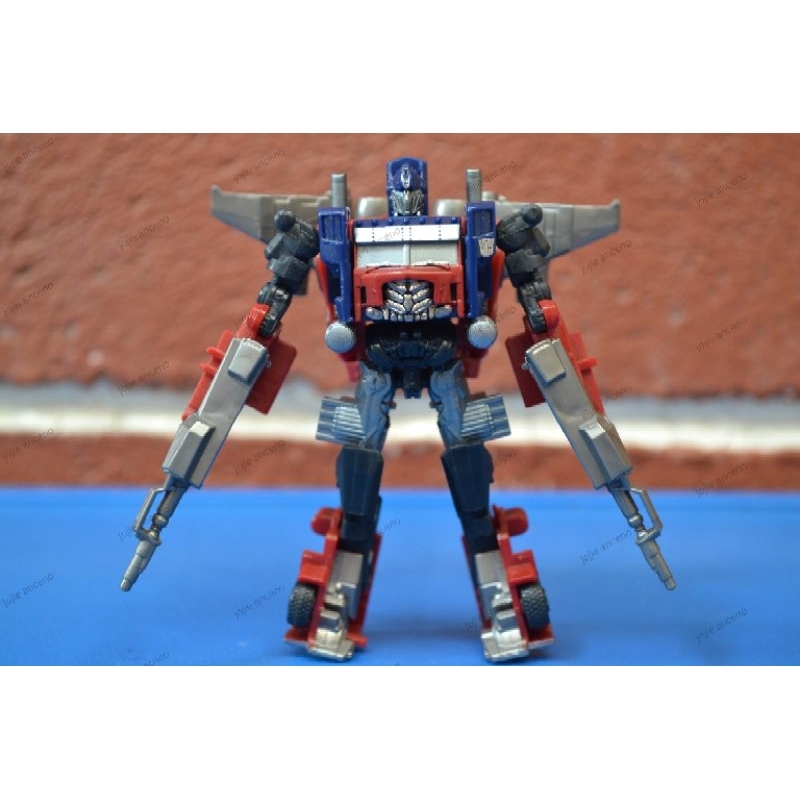 Transformers Dark of the Moon Cyberverse Commander Class Optimus Prime ...