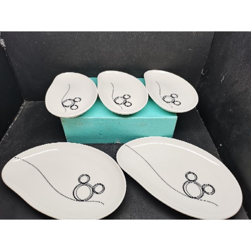 Mickey mouse plate set 5psc original box | Shopee Philippines