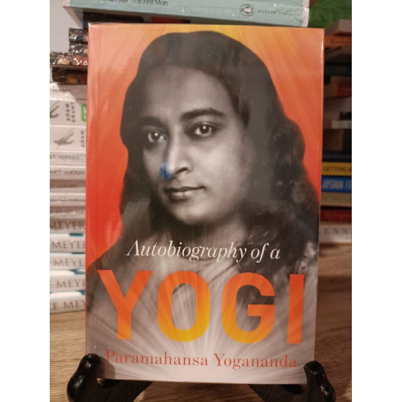 Autobiography Of A Yogi Paramahansa Yogananda Tradepaperback Shopee