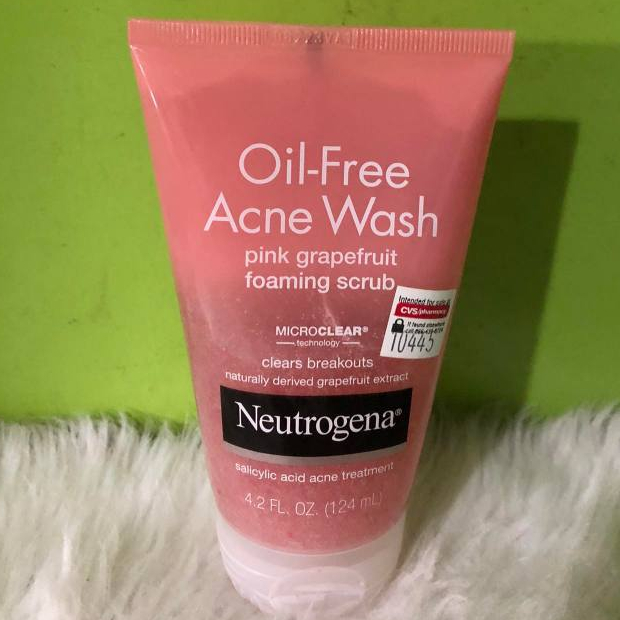 Neutrogena Oil-Free Acne Wash Pink Grapefruit Facial Scrub, 4.2 fl. oz ...