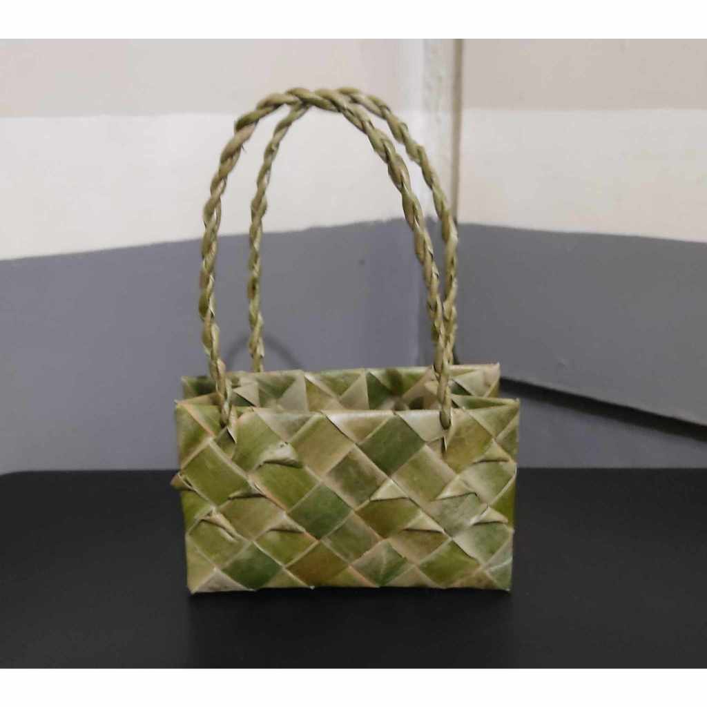NATIVE PANDAN BAYONG BAG 5x3x3 inches | Shopee Philippines