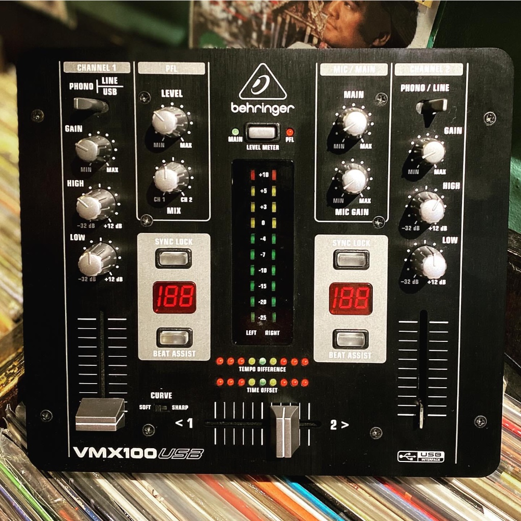 Behringer Pro DJ Mixer VMX 100 2 Channel DJ Mixer Low Noise Design ...