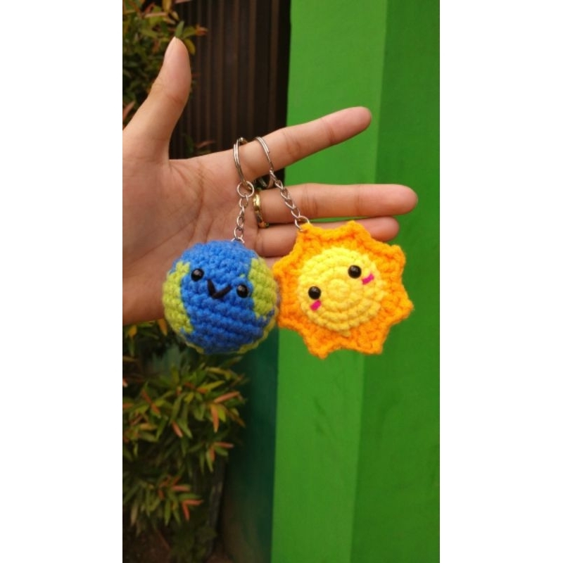 Earth and Sun Couple Crochet Keychain (23.5 keychain inspired) | Shopee ...