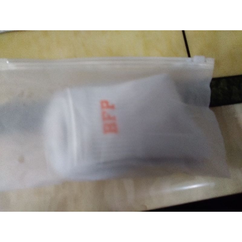 WHITE SOCKS WITH BOTAK DESIGN ANKLE LENGTH | Shopee Philippines