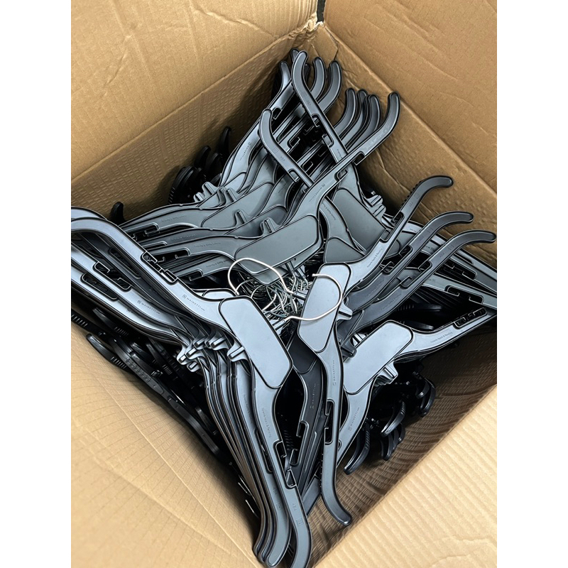 Mainetti Heavy Duty hanger 19 inches (200pcs) | Shopee Philippines