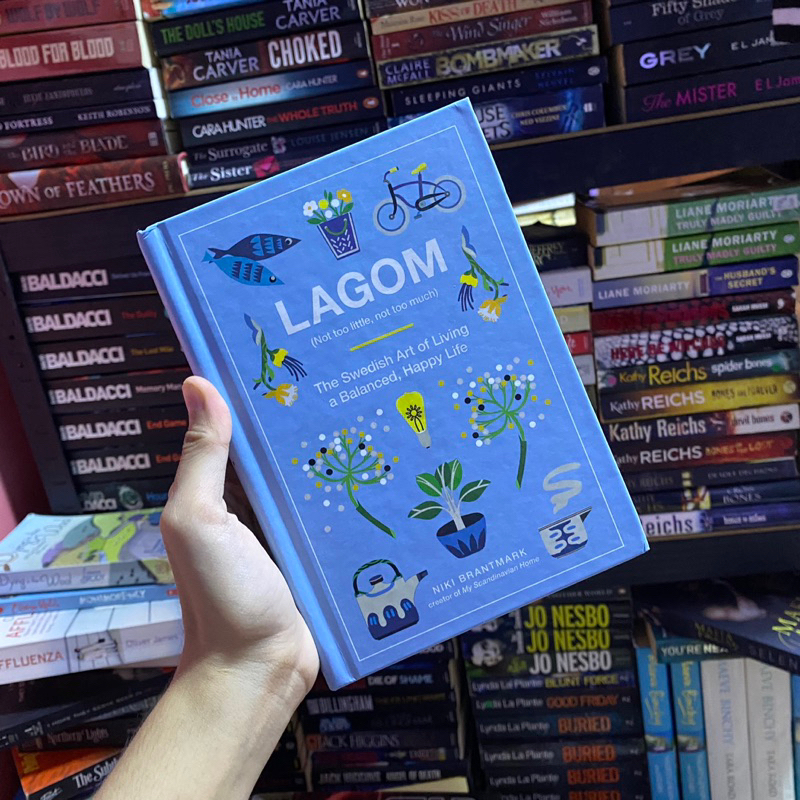 Lagom: The Swedish Art of Living a Balanced, Happy Life (HB) | Shopee ...