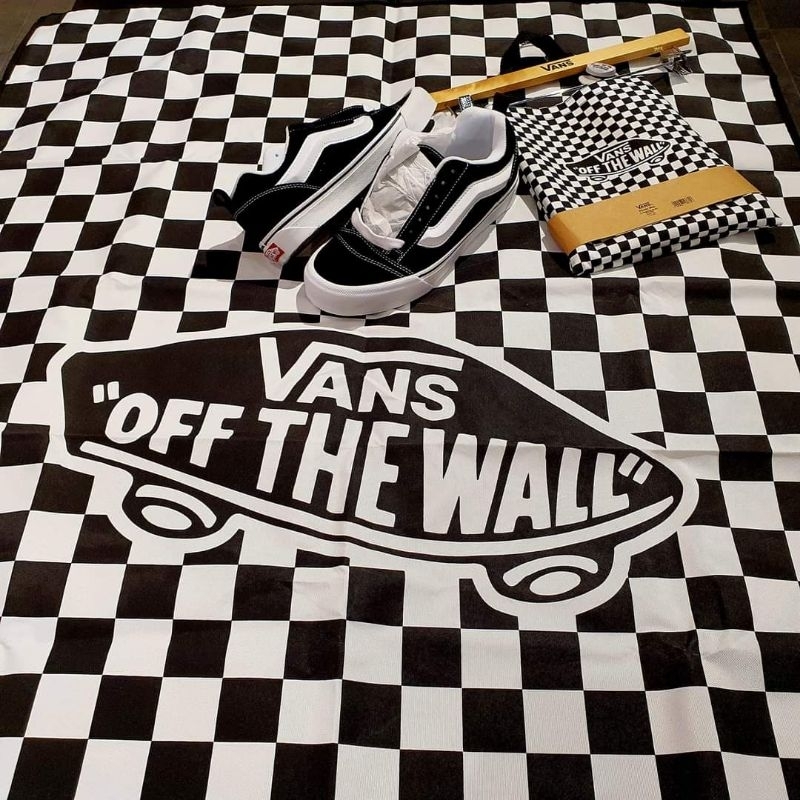 Limited Edition Vans Camping Mat (Authentic Vans Merchandise) | Shopee ...