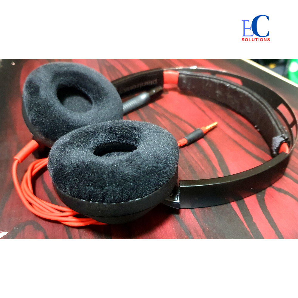 Plantronics Noise Cancellation Headphone (Wear and Tear) | Shopee ...