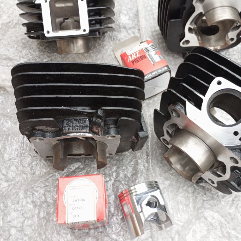 YAMAHA DT 175 - CYLINDER BLOCK W/ PISTON & PISTON RING SIZE: STANDARD ...