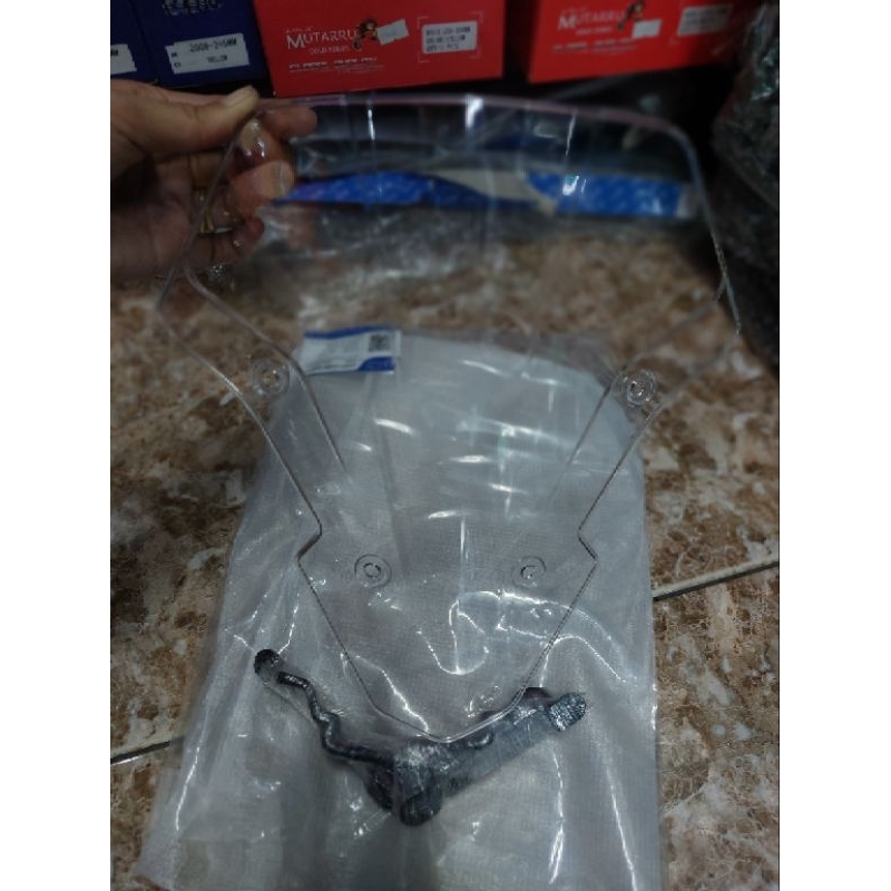 Honda Click V2,V3 125i and Click 160 Windshield / Visor with bracket ...