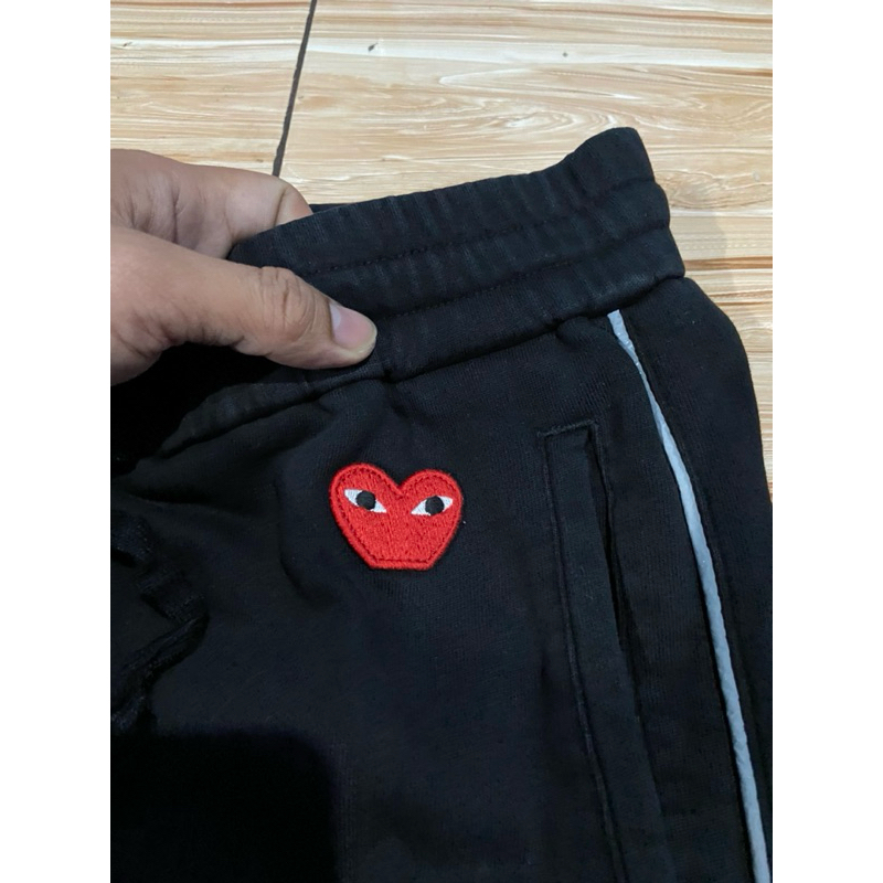 CDG PLAY JOGGER PANT ORIGINAL | Shopee Philippines