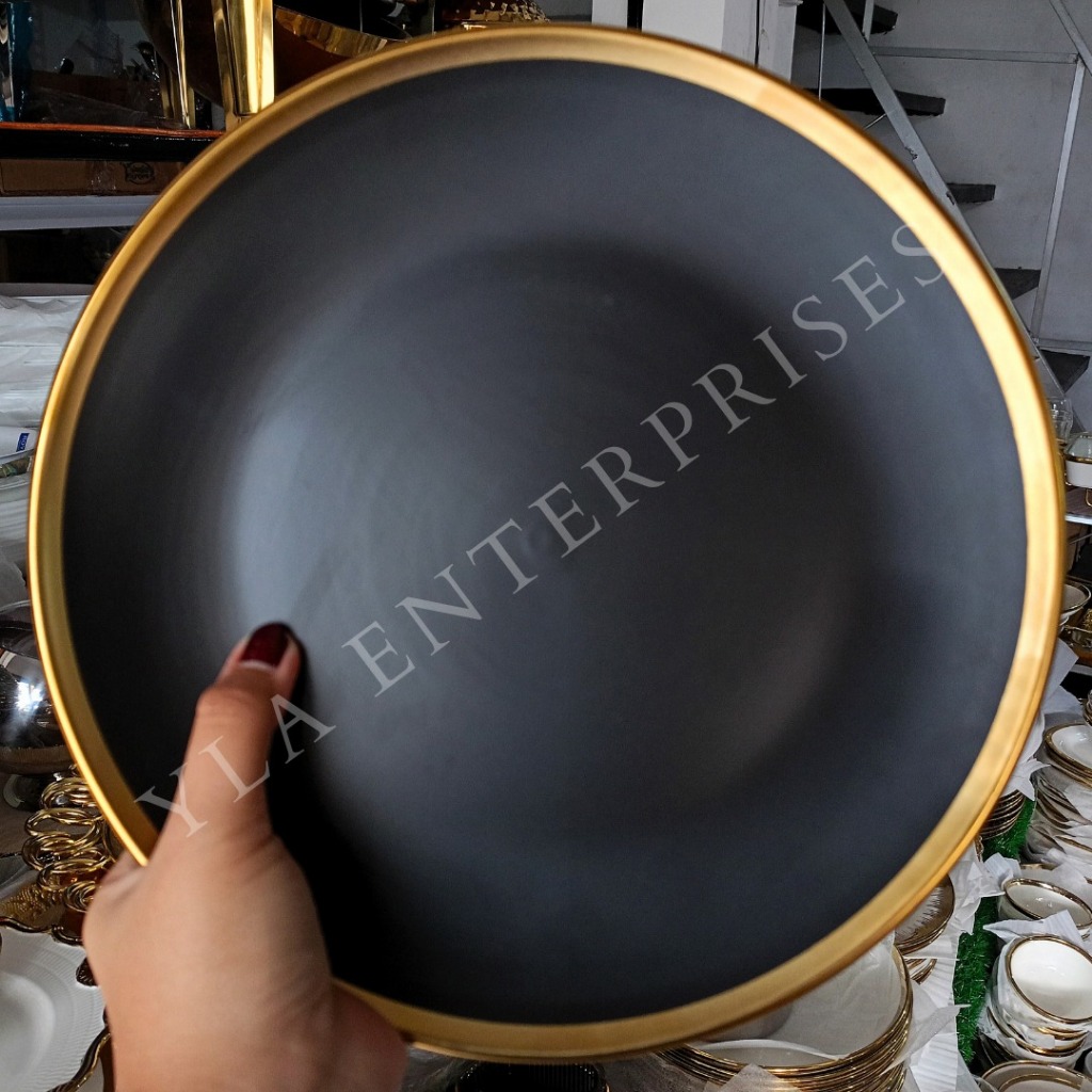 YLA - GOLD BLACK DINNER PLATE GOLD LINING AND WITH FERN DESIGN ...