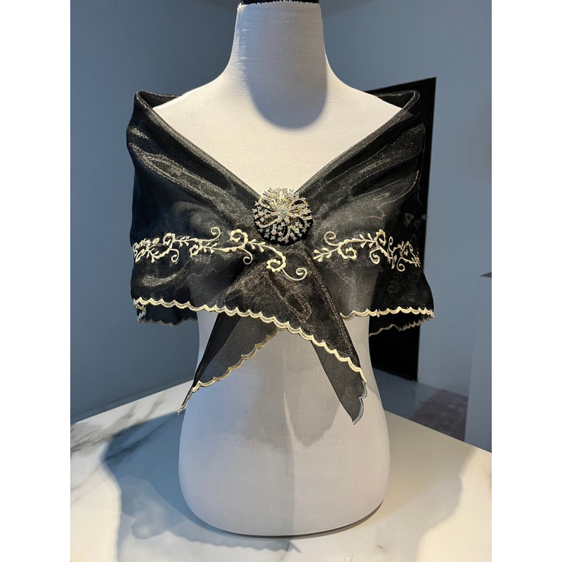 Classic Traditional Alampay with embroidered (brooch not included ...