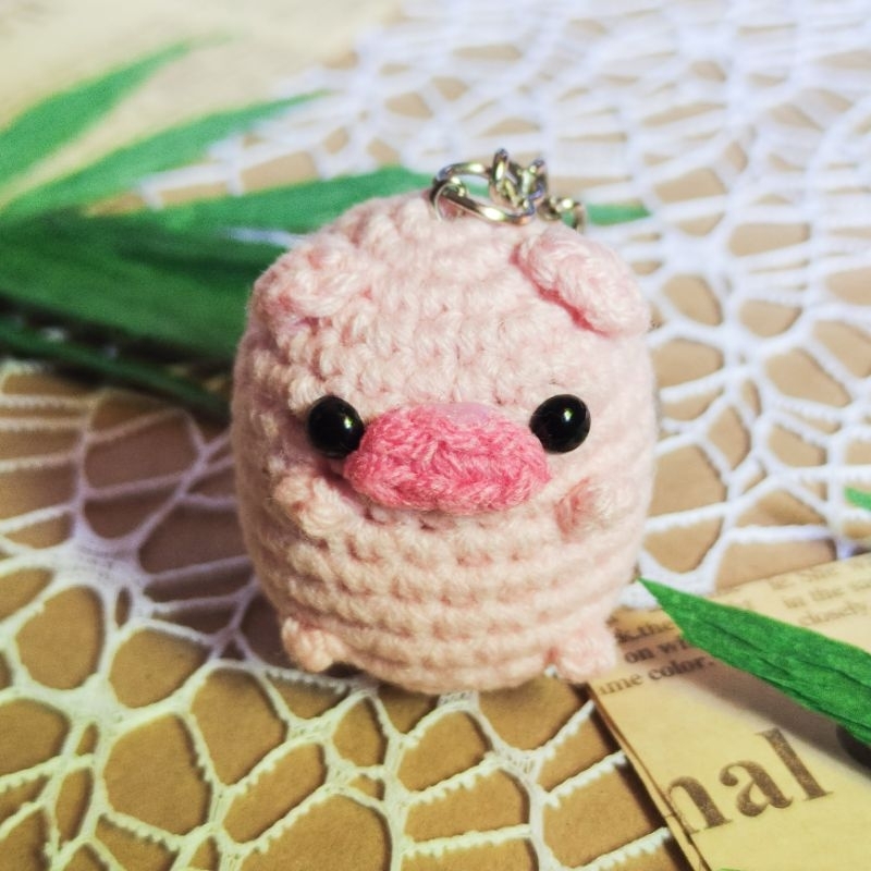 PIG AMIGURUMI CROCHET KEYCHAIN | Shopee Philippines