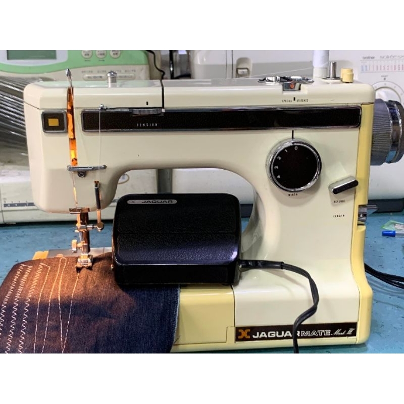 Jaguar Heavy duty sewing machine with foot pedal operated (All metal ...