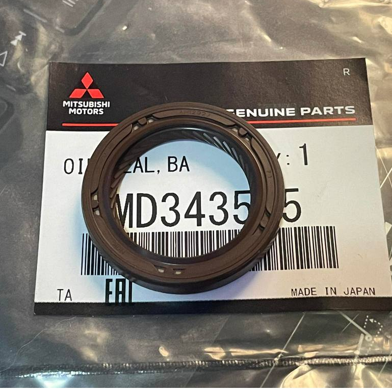 md343565 oil seal balancer original lancer evolution 4g63 | Shopee ...