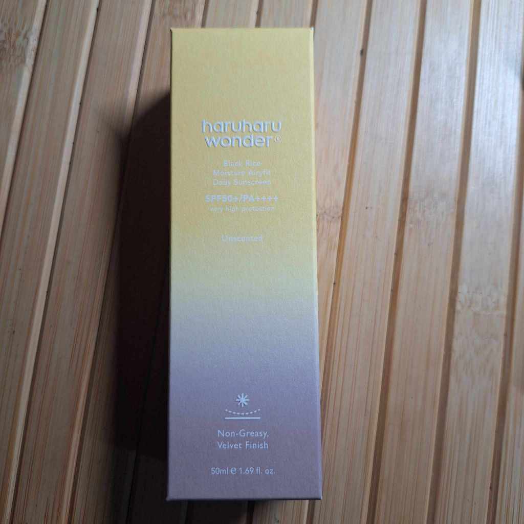 Haruharu Wonder Black Rice Moisture Airyfit Daily Sunscreen SPF50+ PA ...