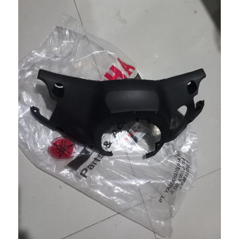 YAMAHA NMAX V2 HANDLE COVER LOWER(ORIGINAL GENUINE) | Shopee Philippines