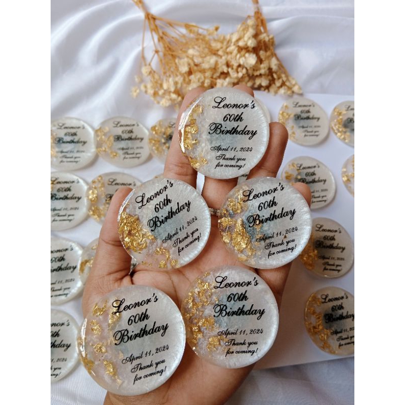 HANDI's Crystal Round Resin Ref Magnets Elegant Souvenirs/Giveaways ...