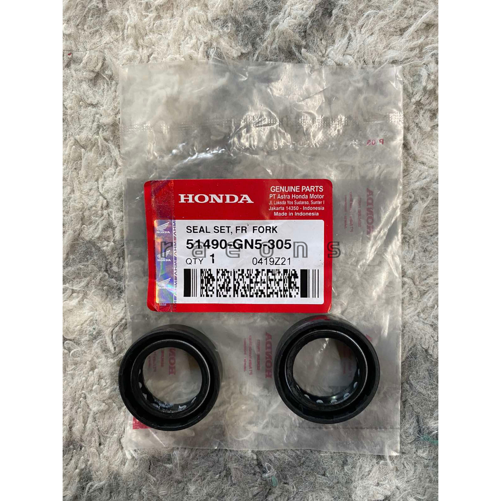 Honda Genuine Front Shock Oil Seal for Click/Beat/ADV/PCX/Airblade ...
