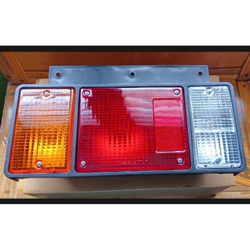 Tail light Assembly for Isuzu ELF NPR 24V Bulb type | Shopee Philippines