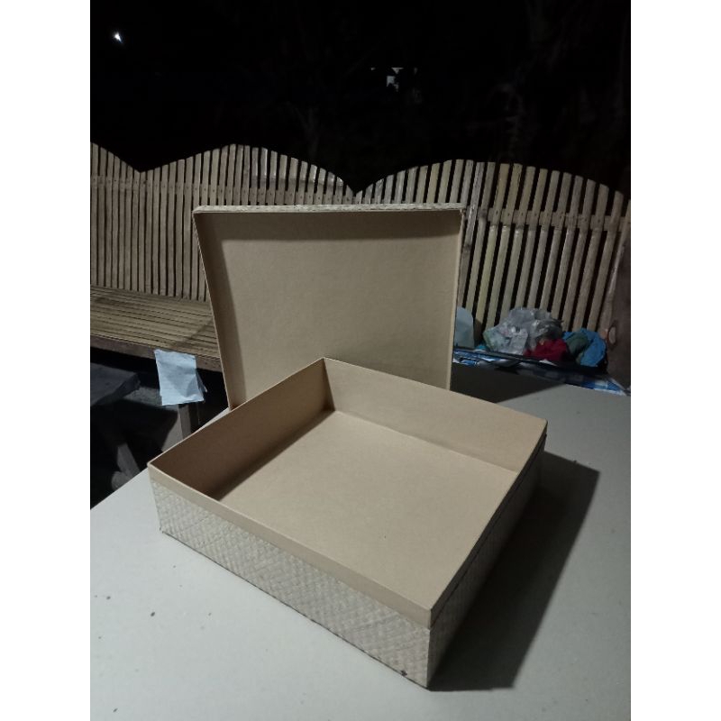 Banig Rectangle Hard box (12x17x5 inches) | Shopee Philippines