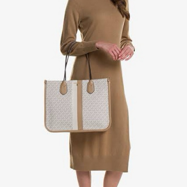 Authentic Retail Michael Kors Heidi Signature Logo Tote Bag...(US ...