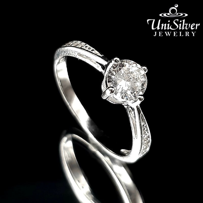 Unisilver 925 Sterling Silver Round Cut CZ Stone Ring (RS264-1001 ...