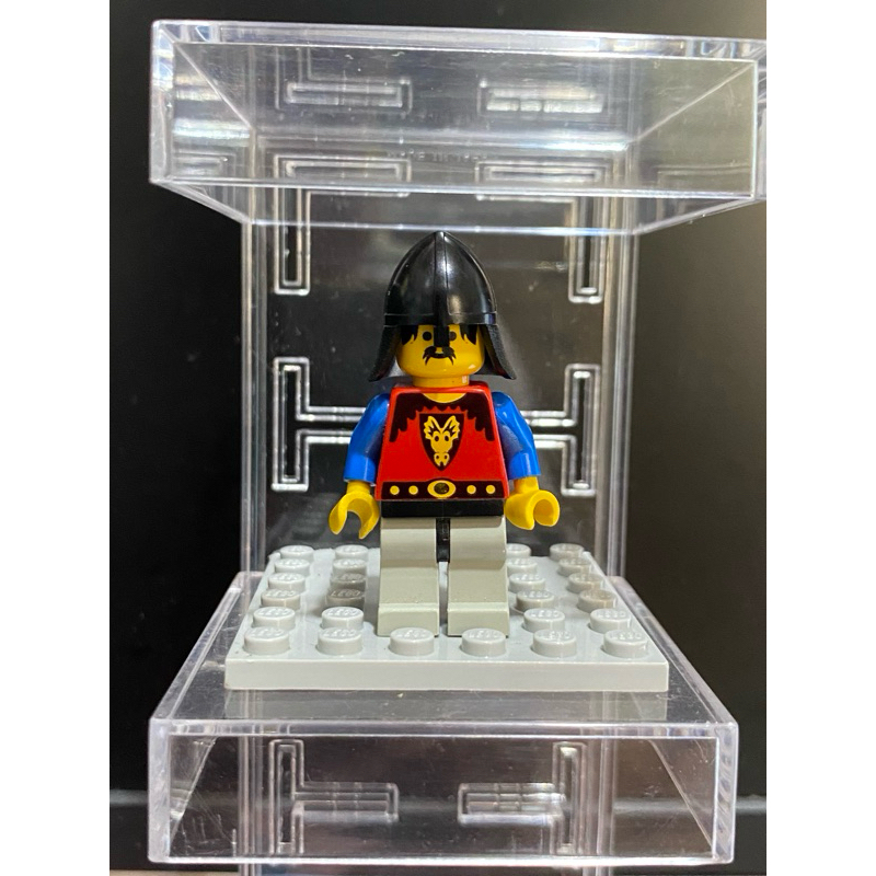 Vintage LEGO minifigure (Castle, Pirates, Dragon Knight, Soldier, Horse ...