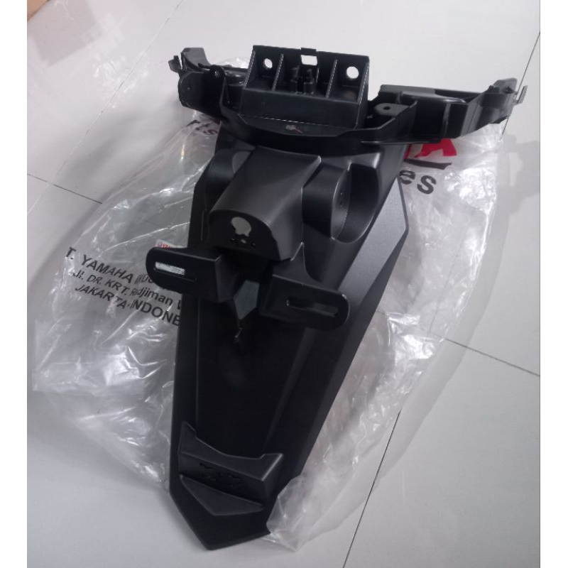 YAMAHA NMAX V2 REAR FENDER /TAPALUDO ABS AND NON ABS(ORIGINAL GENUINE ...
