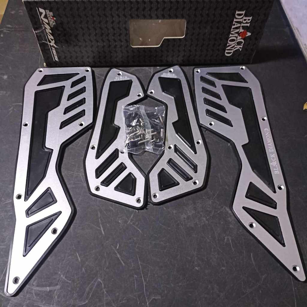 Nmax V2 PCX 160 Matting Black Diamond Foot Board With Slider Bolts and ...
