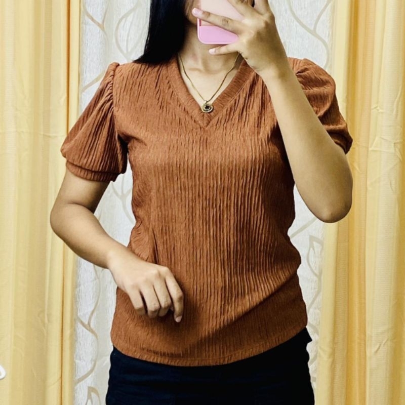 CASSY V-NECK PUFF SLEEVE TOP BARK CREPE FOR WOMEN FREESIZE AND PLUS ...