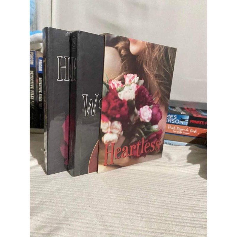 HEARTLESS & WORTHLESS WITH BOOKBOX | Shopee Philippines