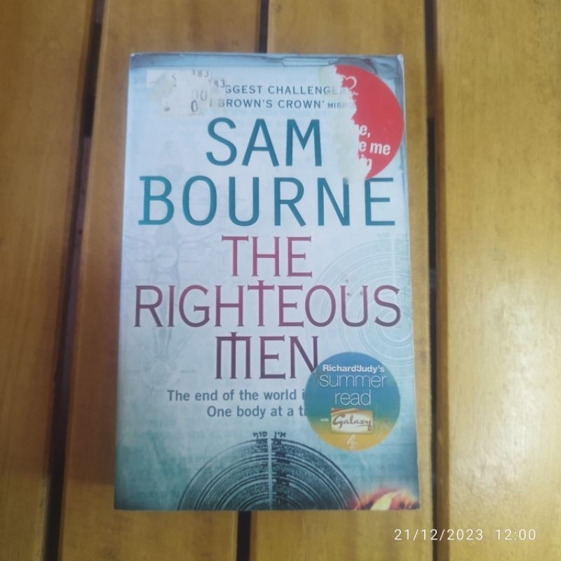 The righteous men by Sam Bourne | Shopee Philippines